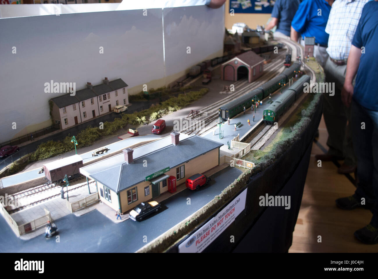 Model Train Layout At Grantham Rail Show Exhibition Stock Photo Alamy model-train-layout-at-grantham-rail-show-exhibition-stock-photo-alamy