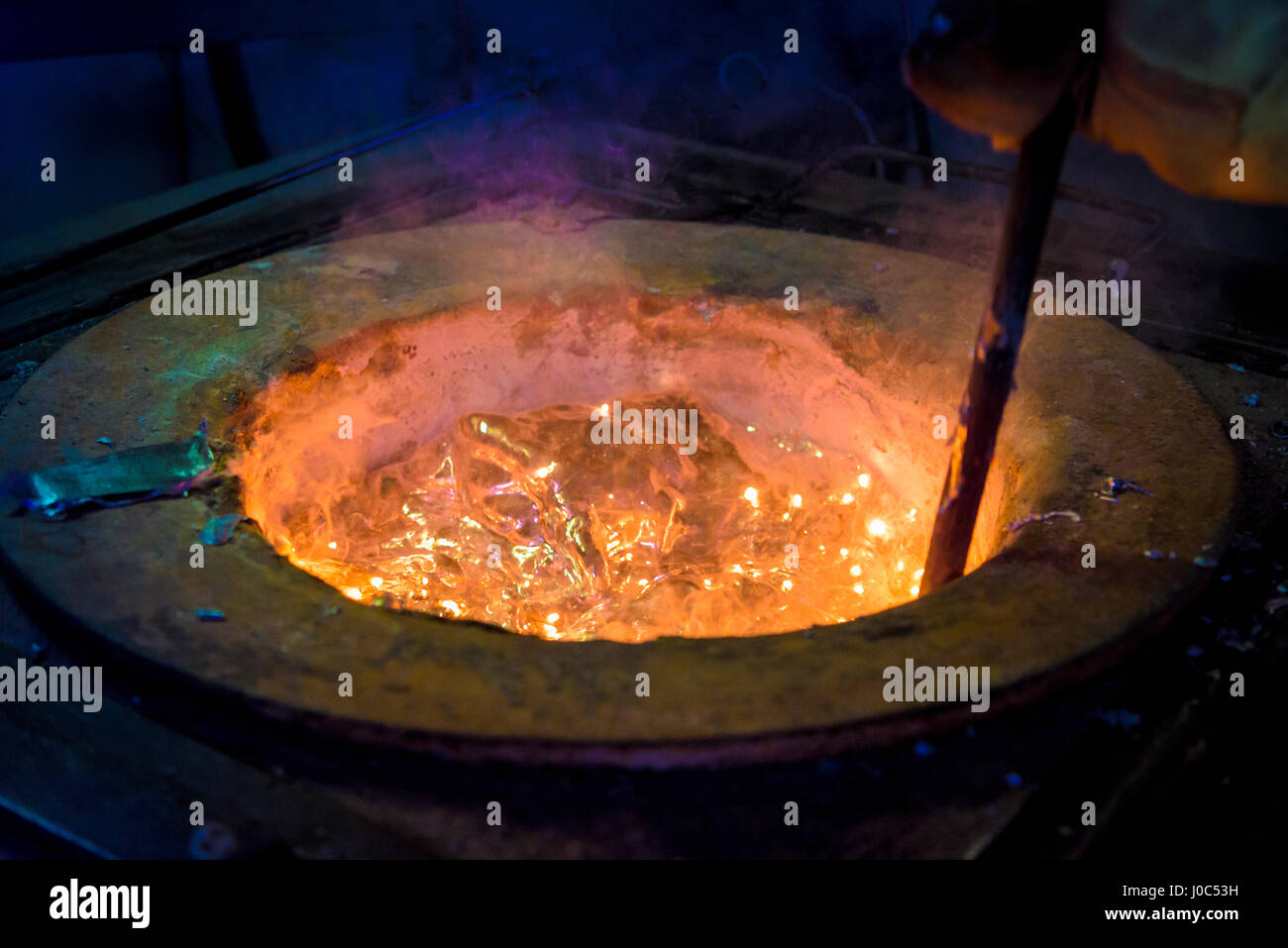 Molten metal casting hi-res stock photography and images - Alamy