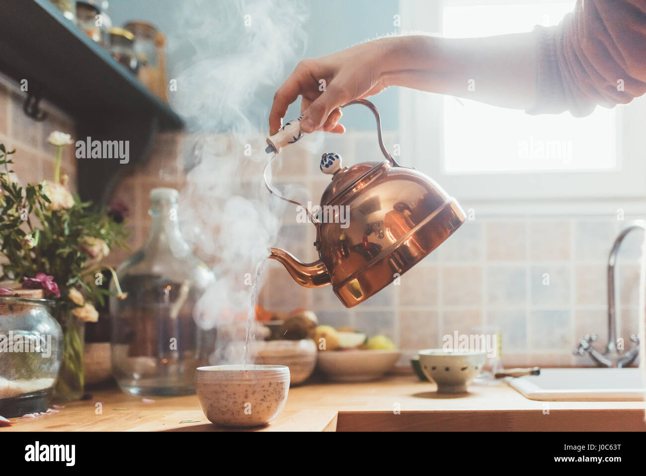 Man boiling water hi-res stock photography and images - Alamy