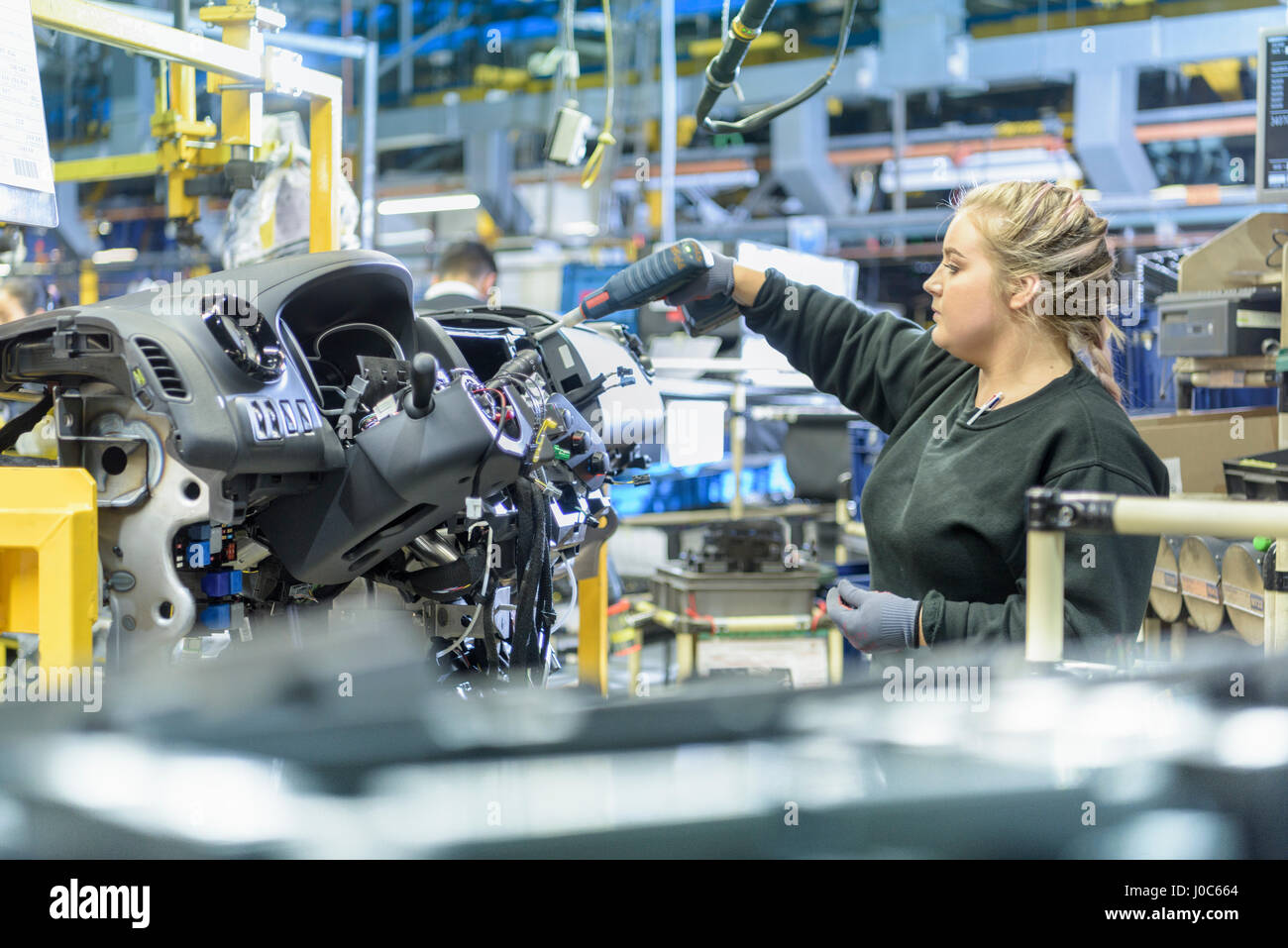 Car_production hi-res stock photography and images - Alamy