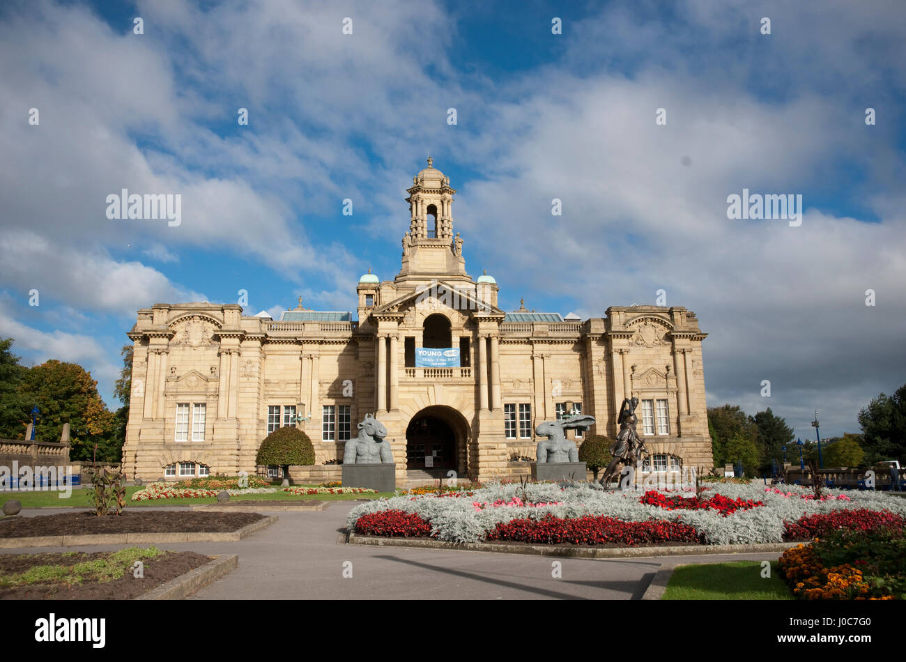 Cartwright Hall Art Gallery, Bradford, West Yorkshire Stock Photo - Alamy