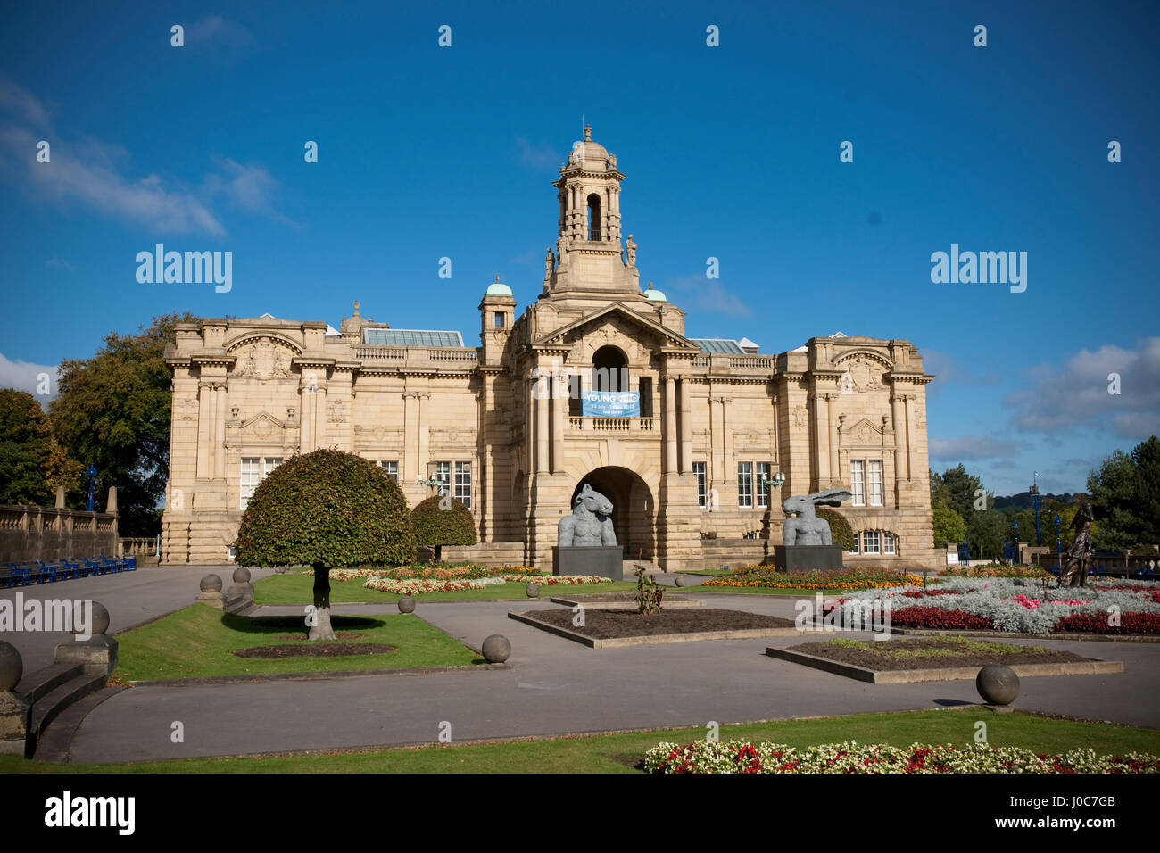 Cartwright Hall Art Gallery, Bradford, West Yorkshire Stock Photo - Alamy