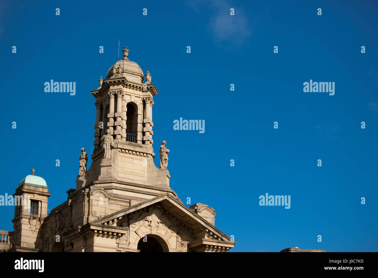 Cartwright Hall Art Gallery, Bradford, West Yorkshire Stock Photo - Alamy