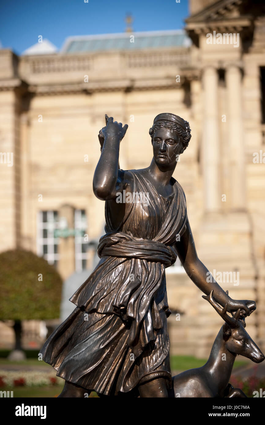 Cartwright Hall Art Gallery, Bradford, West Yorkshire Stock Photo - Alamy