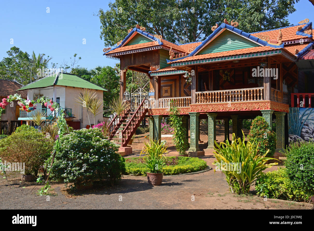 Wat Hanchey temple complex, Kampong Cham, Cambodia Stock Photo - Alamy