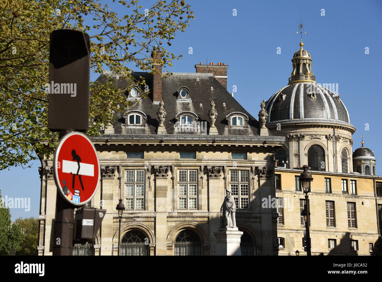 Academie francaise hi-res stock photography and images - Alamy