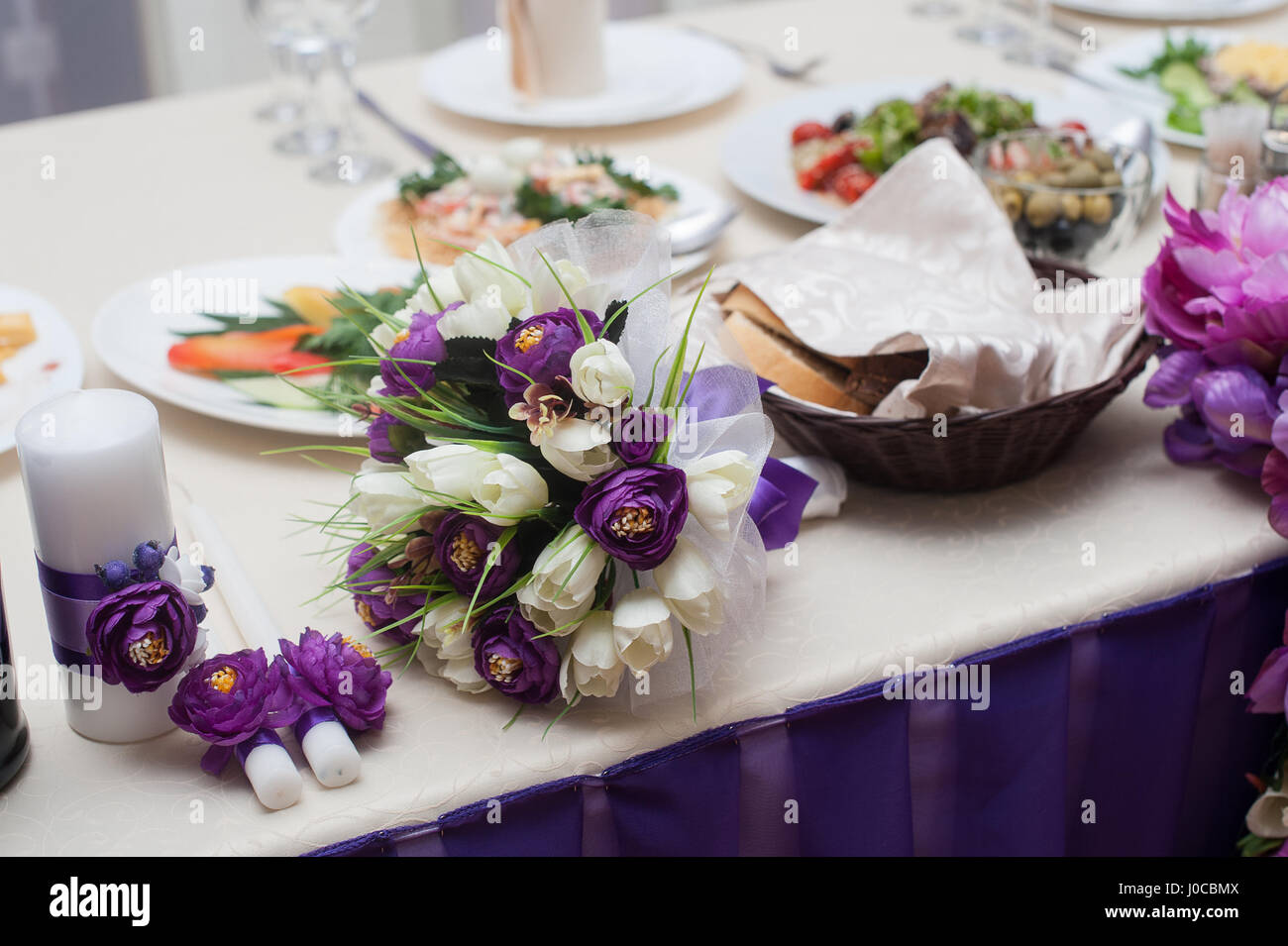 Reception table decor hi-res stock photography and images - Alamy
