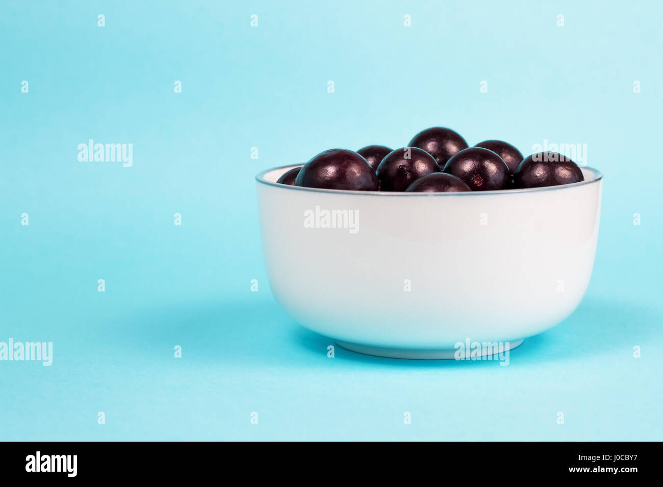 Jabuticaba, tropical fruit native of Brazil Stock Photo - Alamy