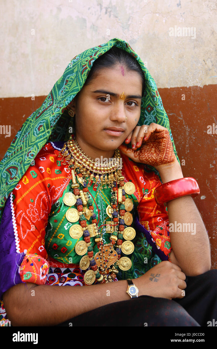 Kutch costume hi-res stock photography and images - Alamy