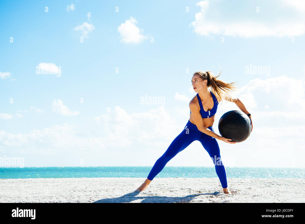 Preparing to throw ball hi-res stock photography and images - Alamy