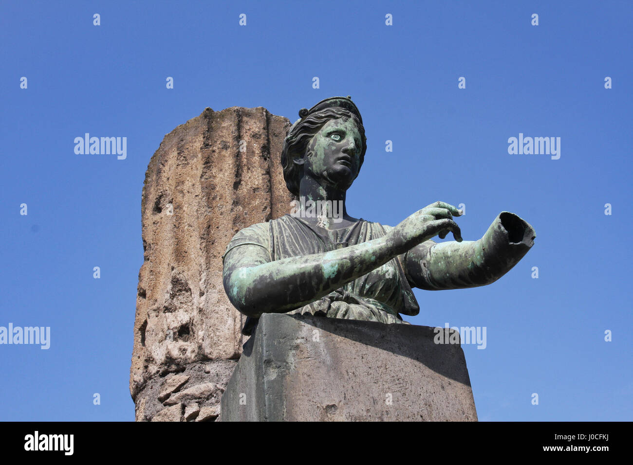 Armless Statue High Resolution Stock Photography and Images - Alamy
