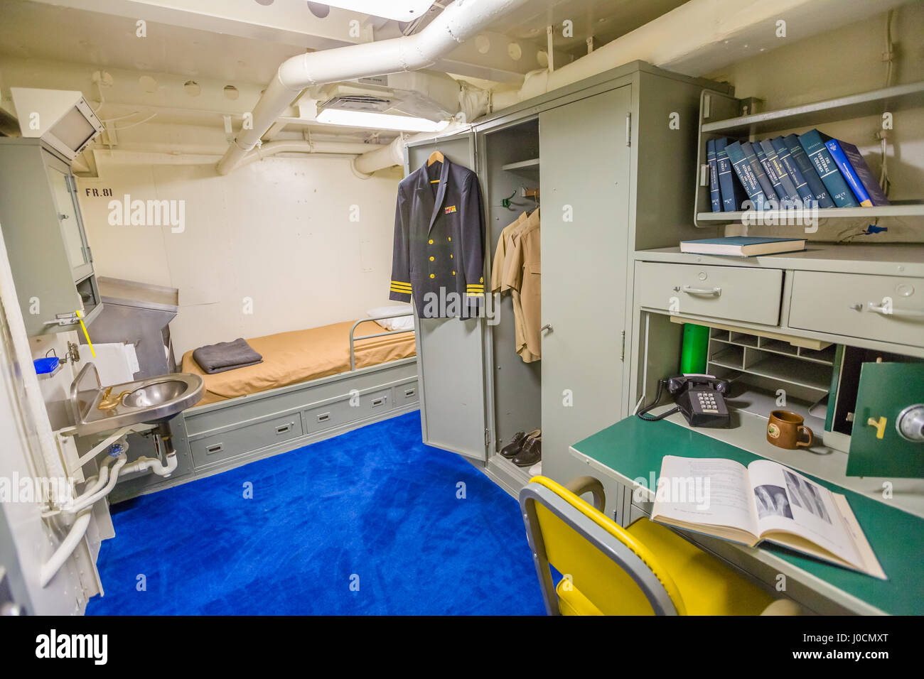 Doctor boat hi-res stock photography and images - Alamy