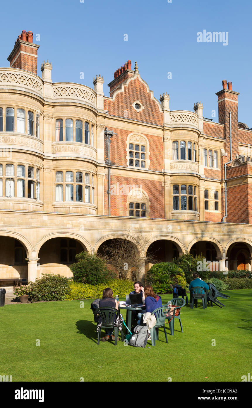 University building - Cambridge University students studying outside ...