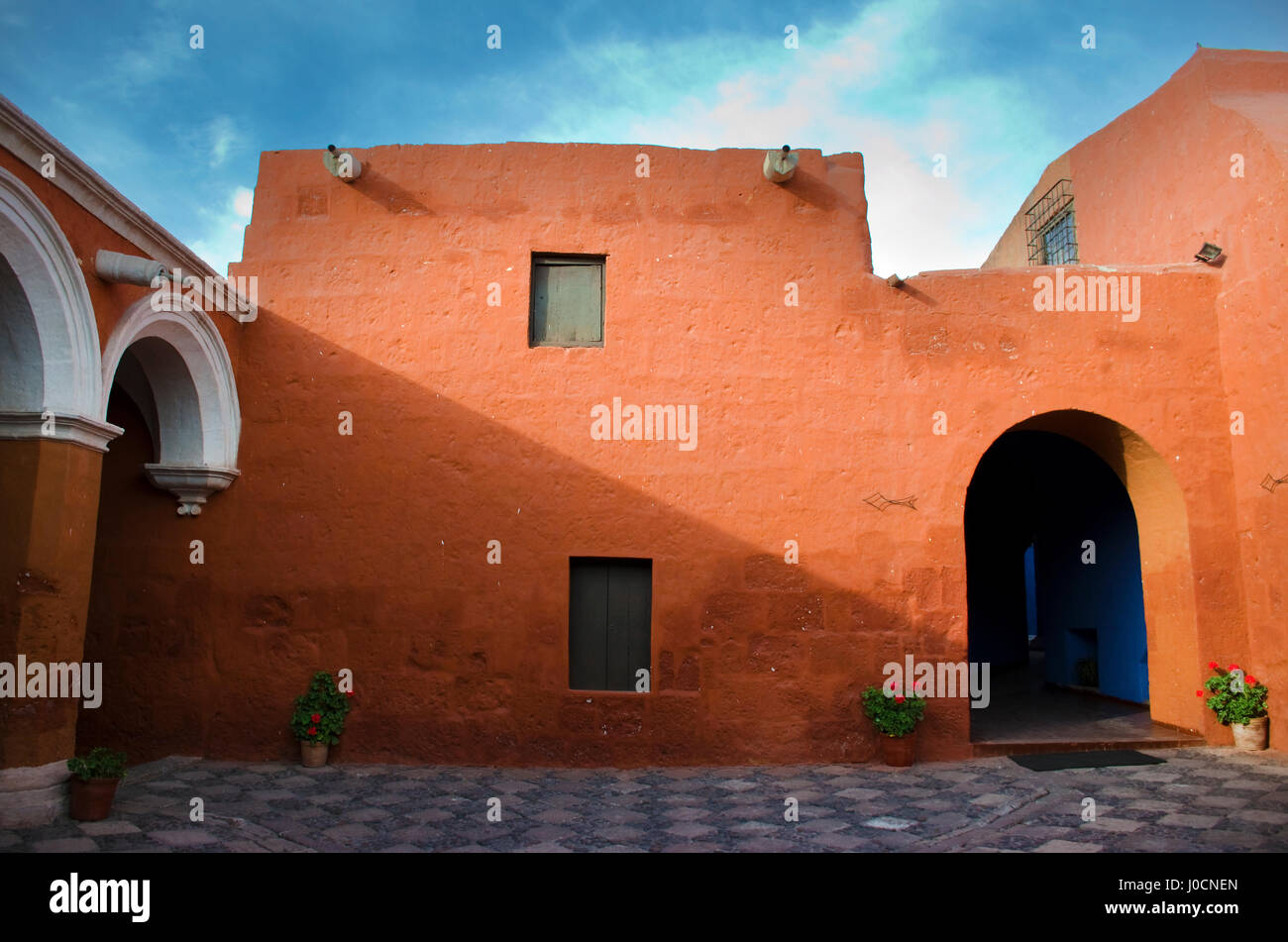 Monasterio de santa catalina, arequipa hi-res stock photography and ...