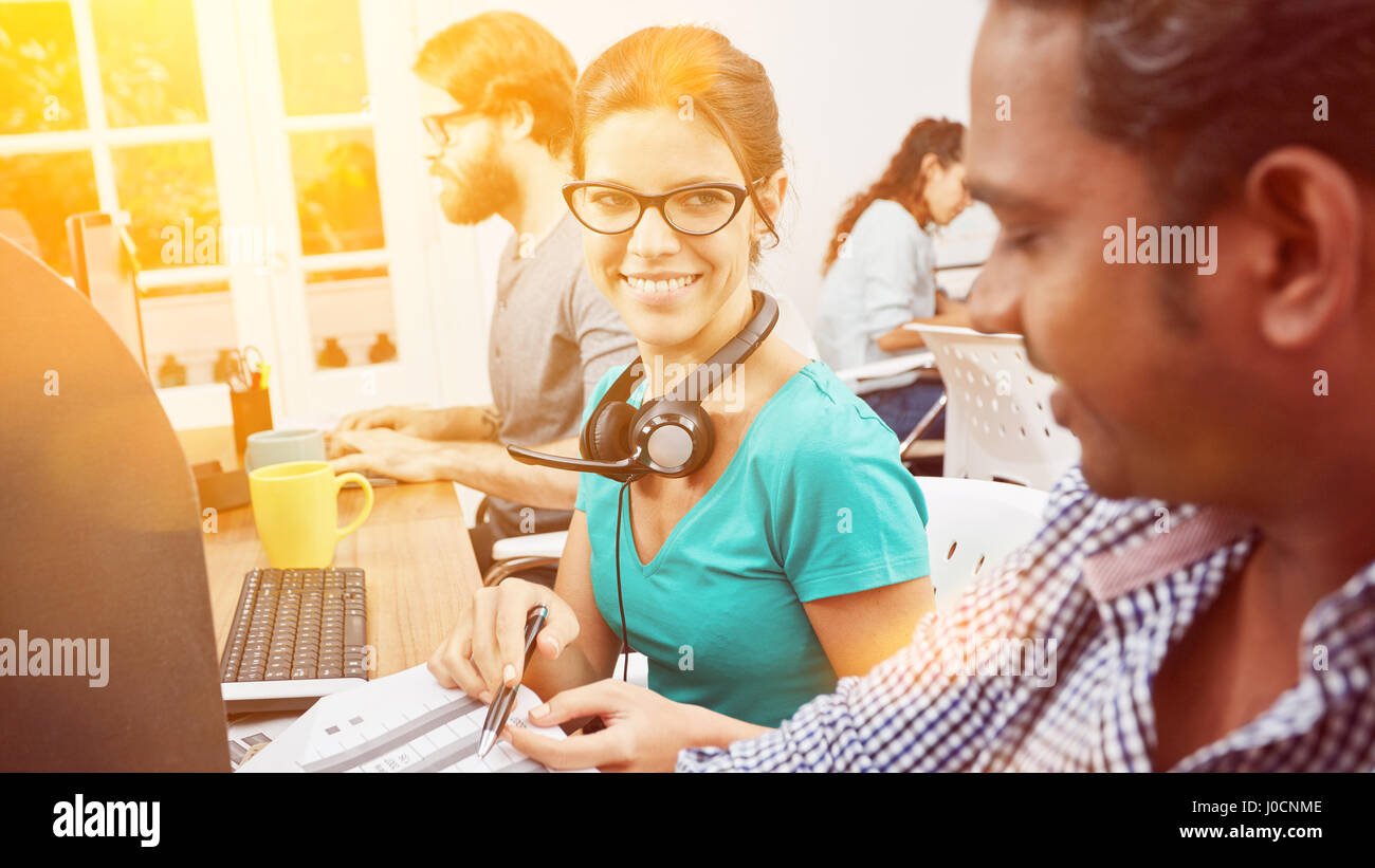 Call center india hi-res stock photography and images - Alamy