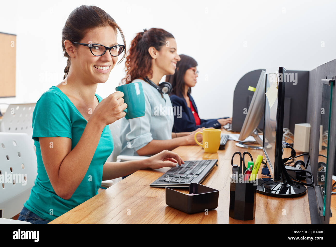 Customer service representative hi-res stock photography and images - Alamy