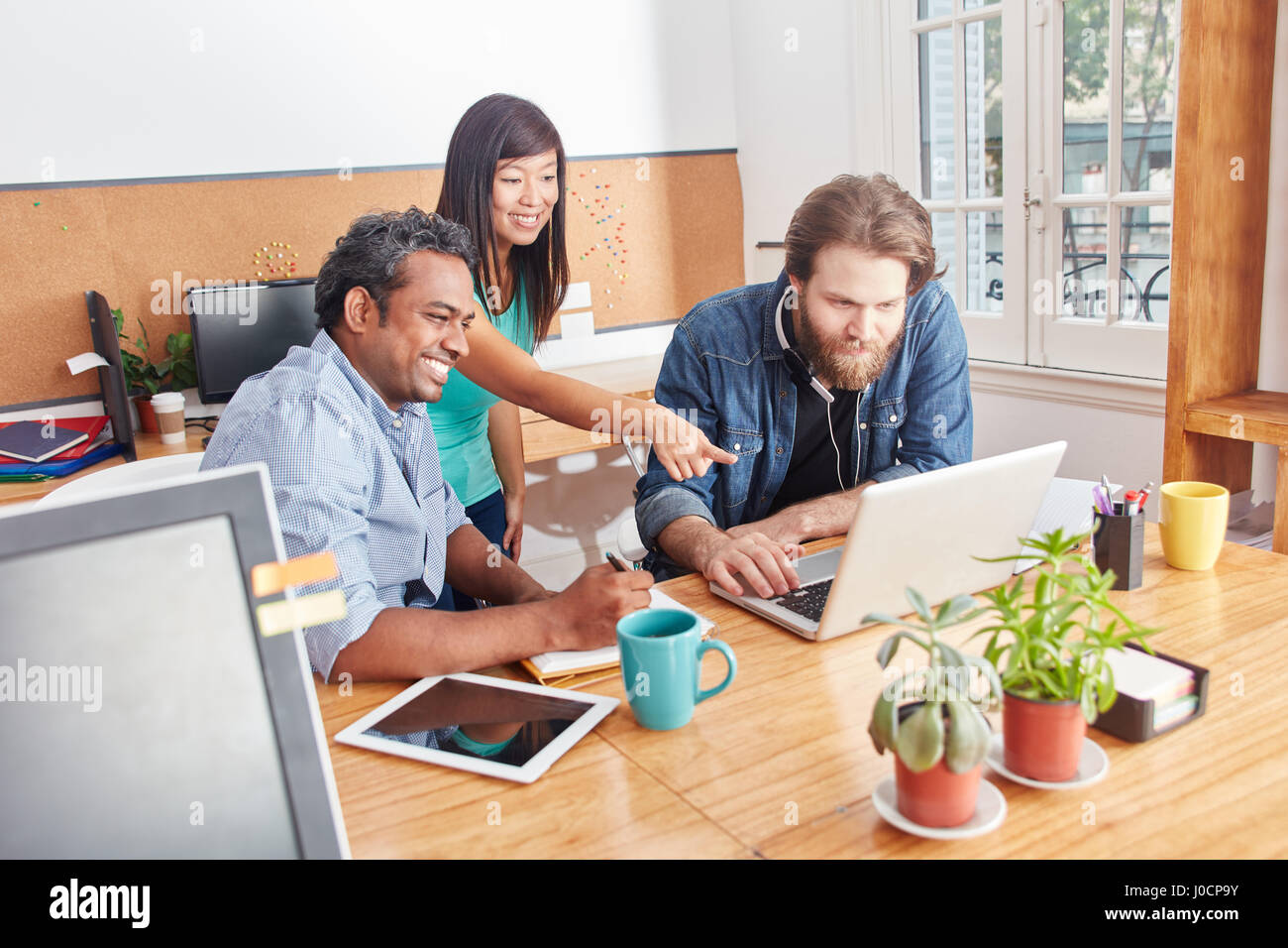 Employee training office hi-res stock photography and images - Alamy