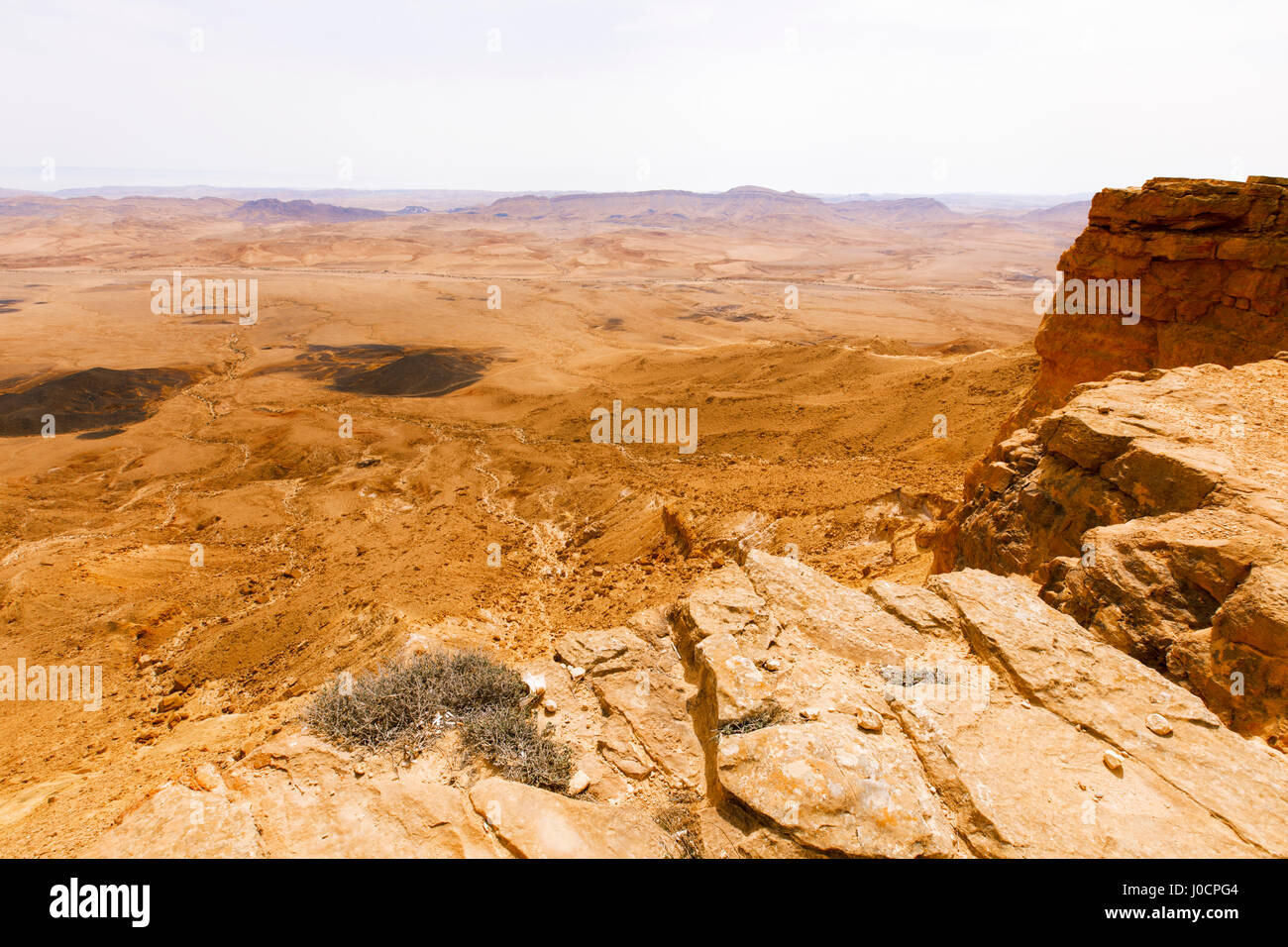 Desert landscapes in Israeli Negev Desert Stock Photo - Alamy