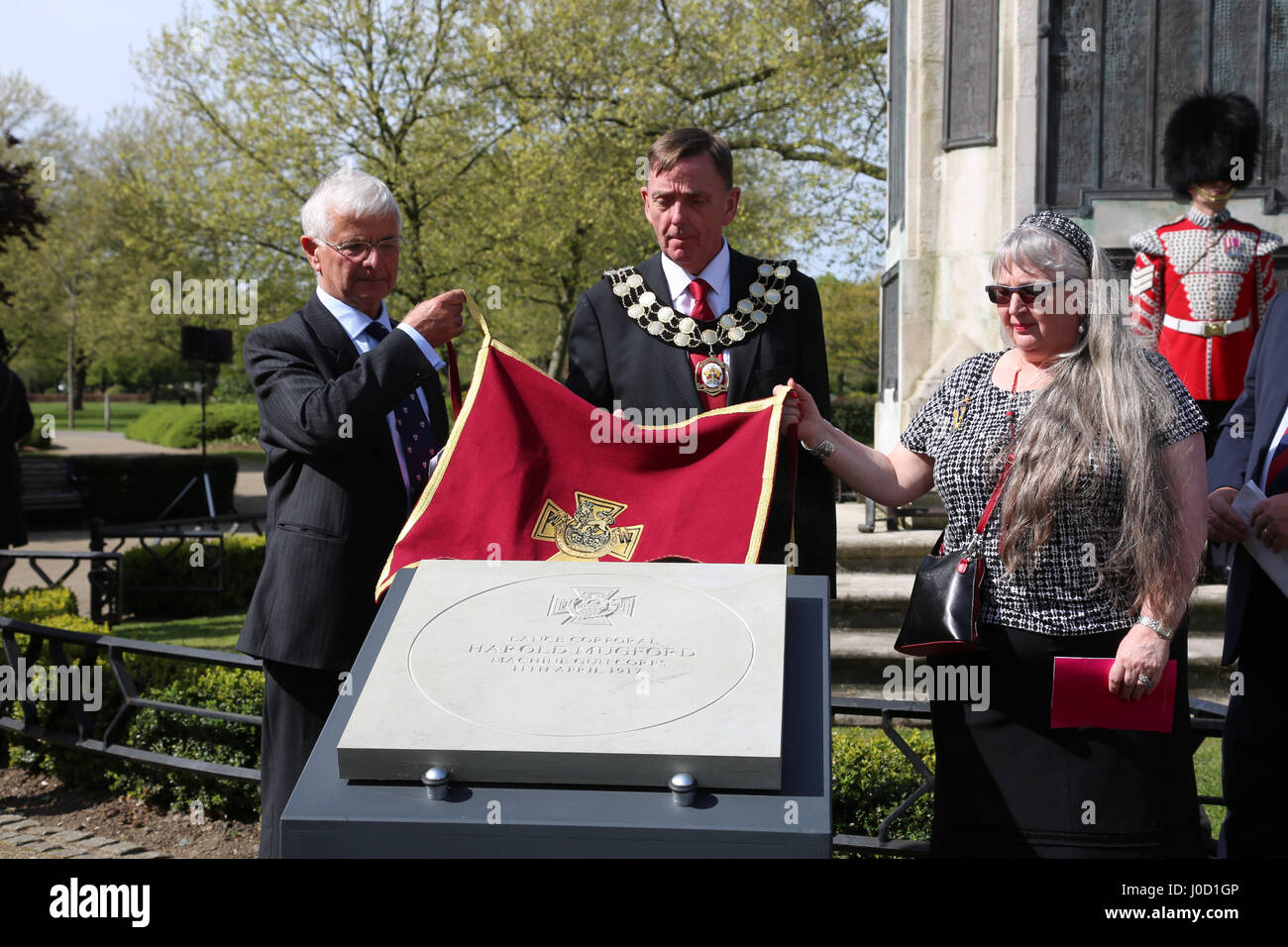 East Ham, London, UK. 11th April, 2017. Victoria Cross Commemorative ...