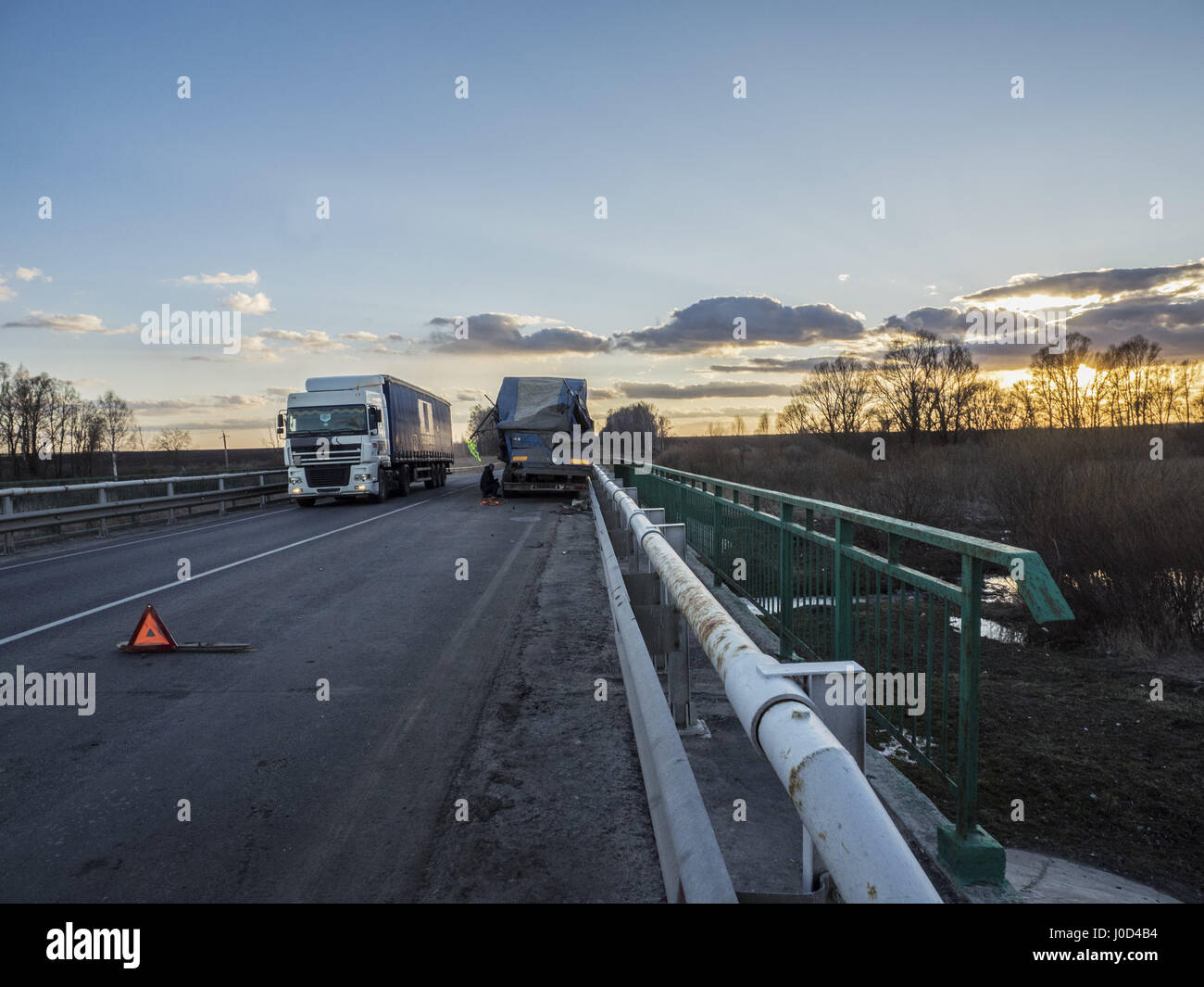 March 28, 2017 - Semi-trailer truck damaged during the accident Credit ...