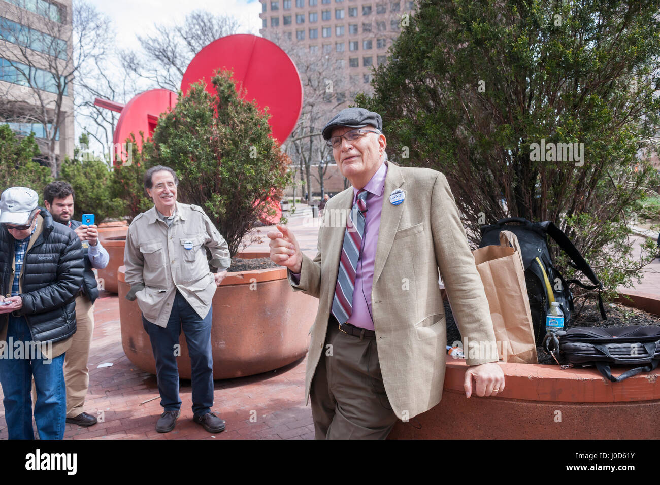 Bob Gangi announces his intention to run for mayor of New York at a ...