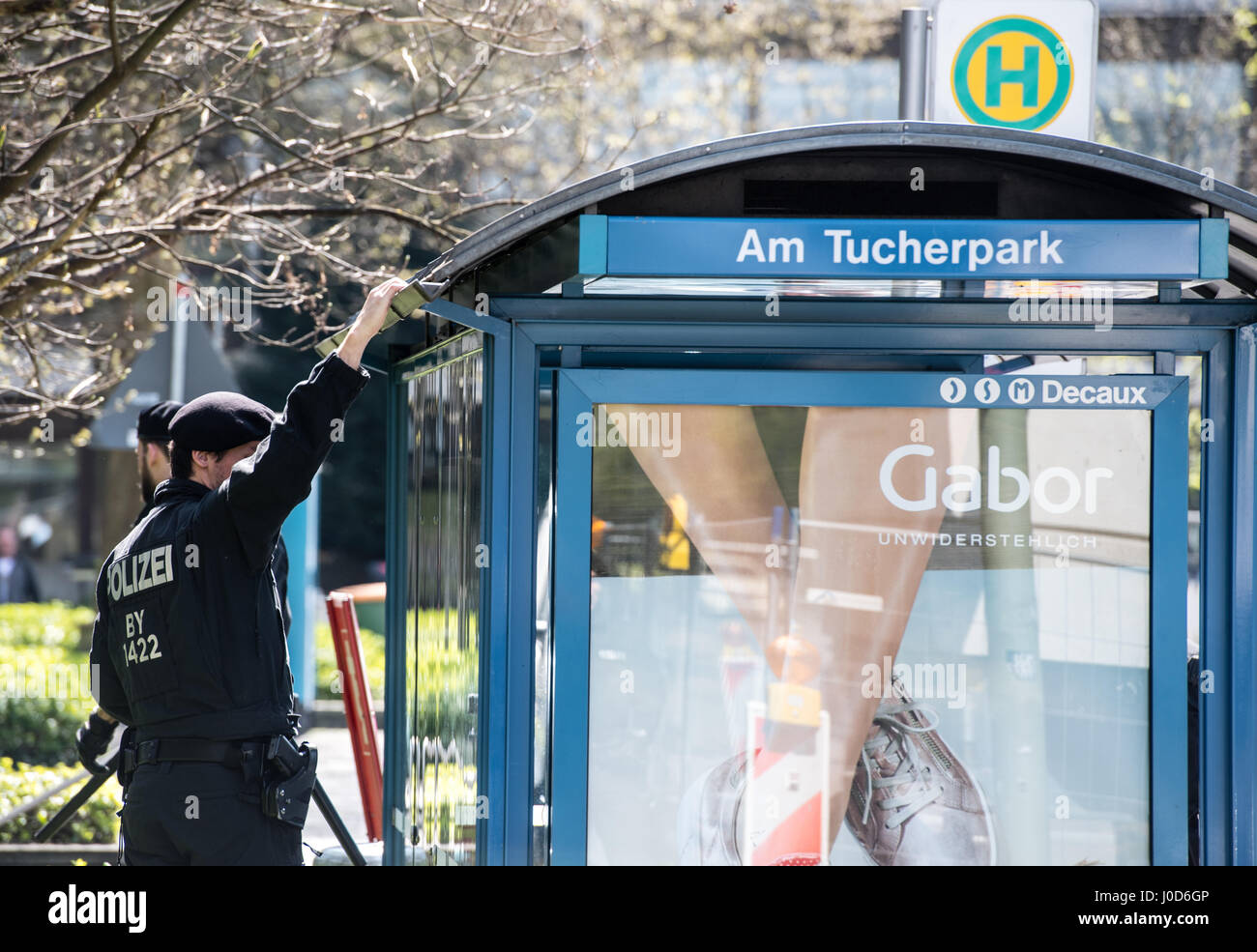 Final bus stop hi-res stock photography and images - Alamy