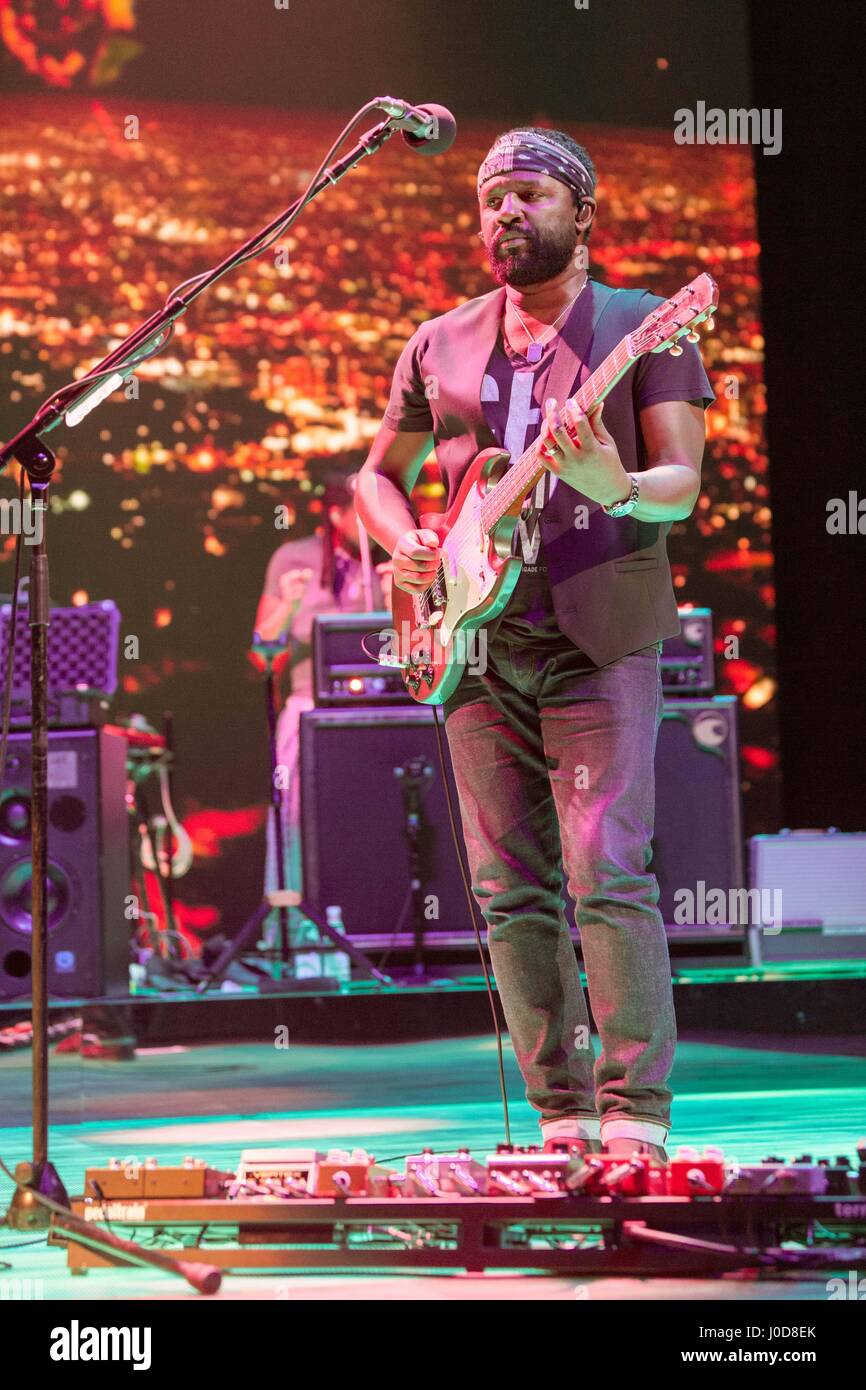 David ryan harris hi-res stock photography and images - Alamy