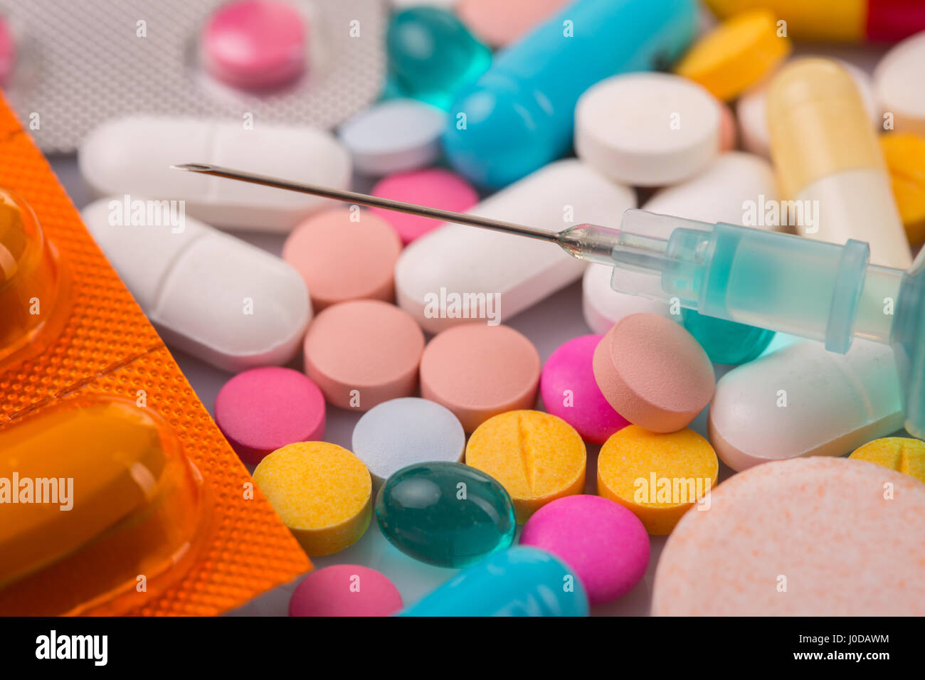 different tablets pills capsule heap mix therapy drugs Stock Photo - Alamy