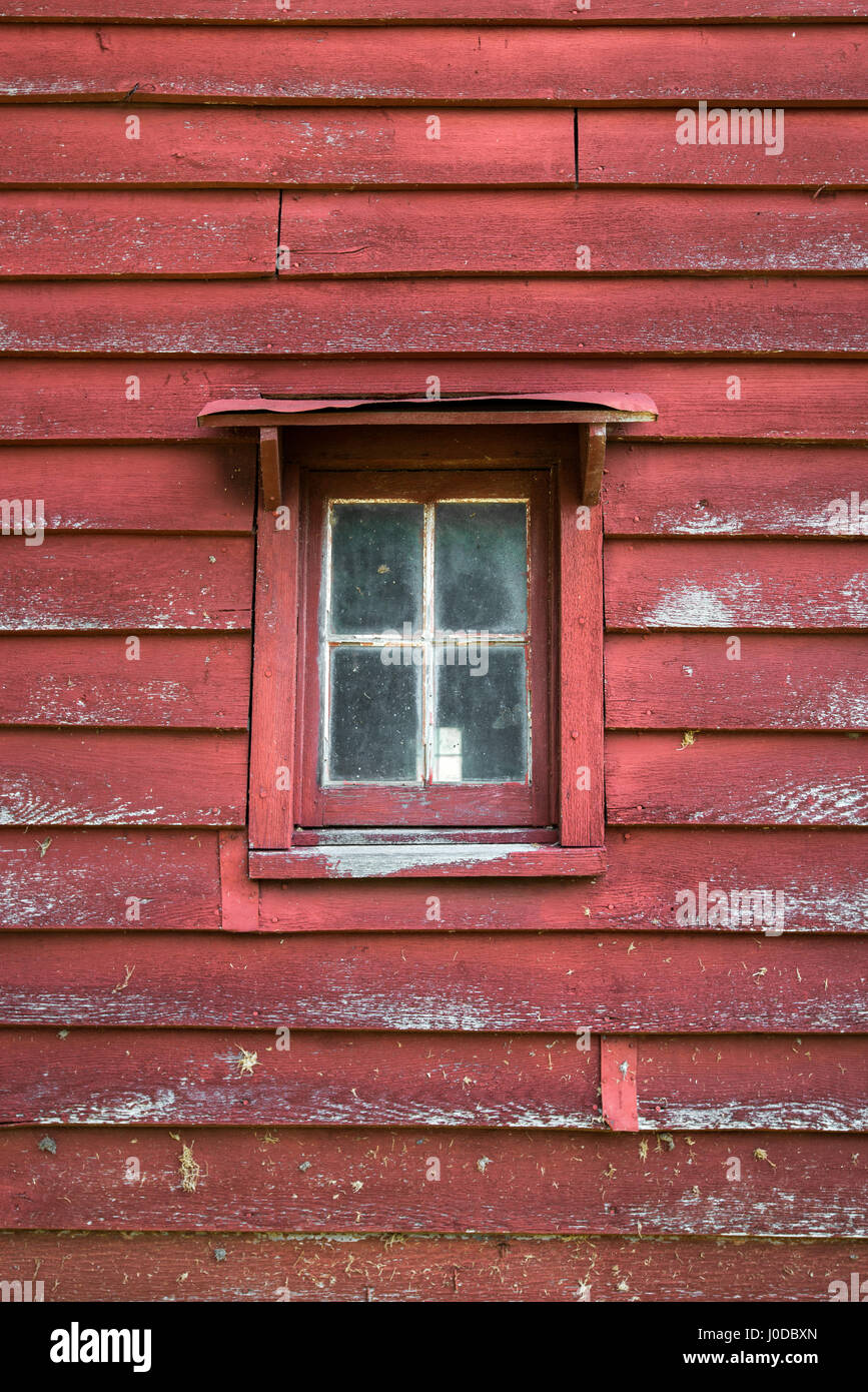 Classic red barn hi-res stock photography and images - Alamy