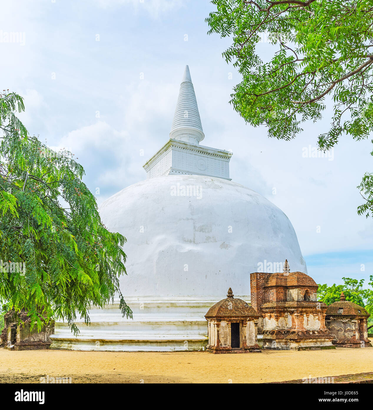 Alahana pirivena complex hi-res stock photography and images - Alamy