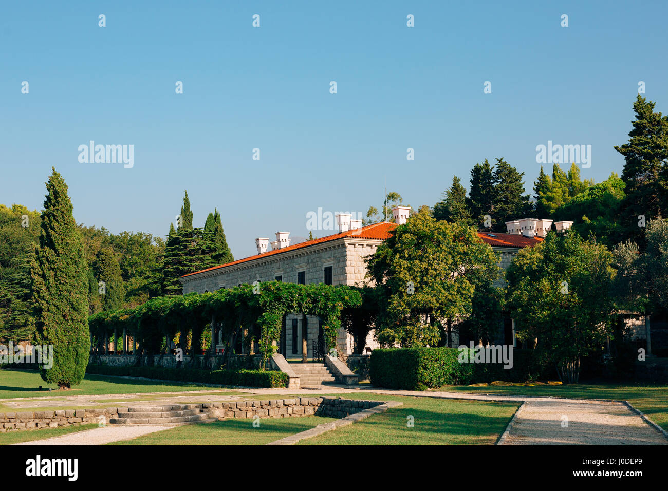 The park Milocer, Villa, beach Queen. Near the island of Sveti Stefan ...