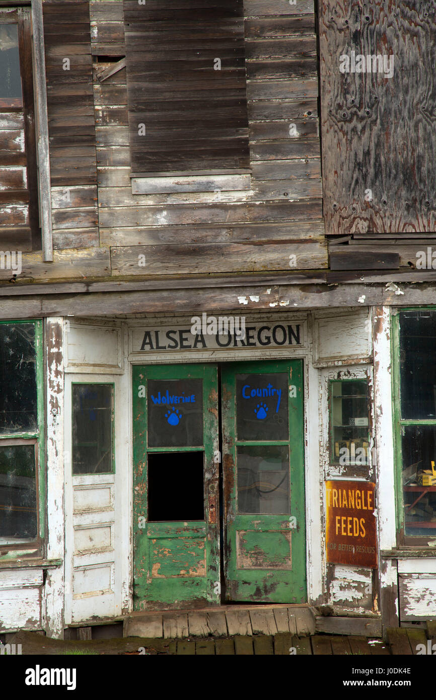 Feed Store Old High Resolution Stock Photography and Images - Alamy