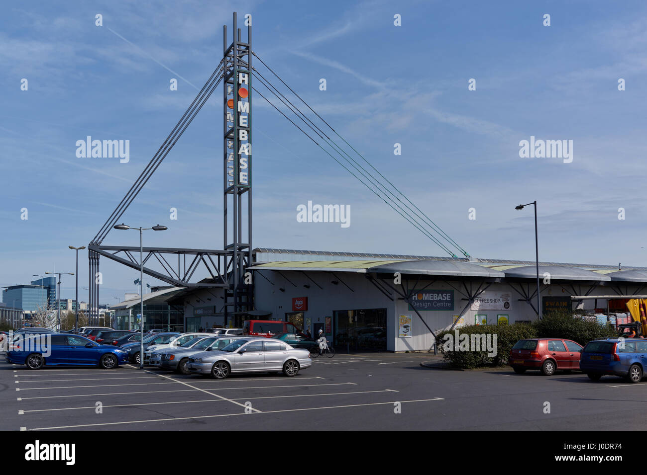 Syon lane isleworth hi-res stock photography and images - Alamy