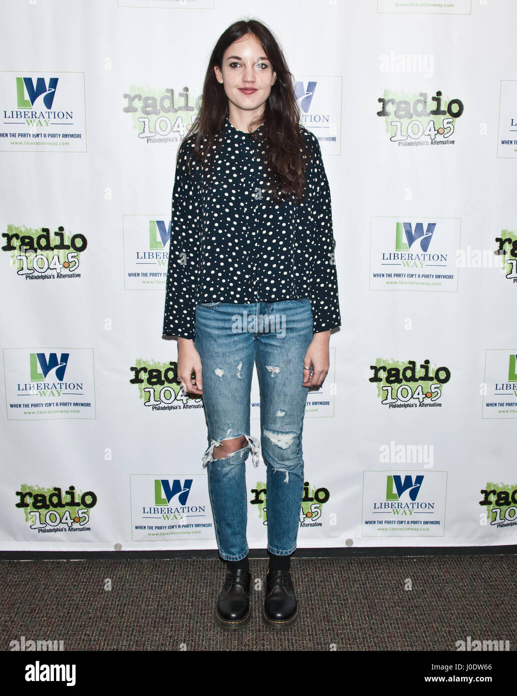 Bala Cynwyd Pa Usa 10th April 2017 French Singer Songwriter Jain Visits Radio 1045s