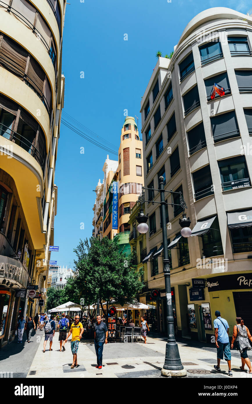 VALENCIA, SPAIN - AUGUST 01, 2016: People Walking Downtown Valencia ...