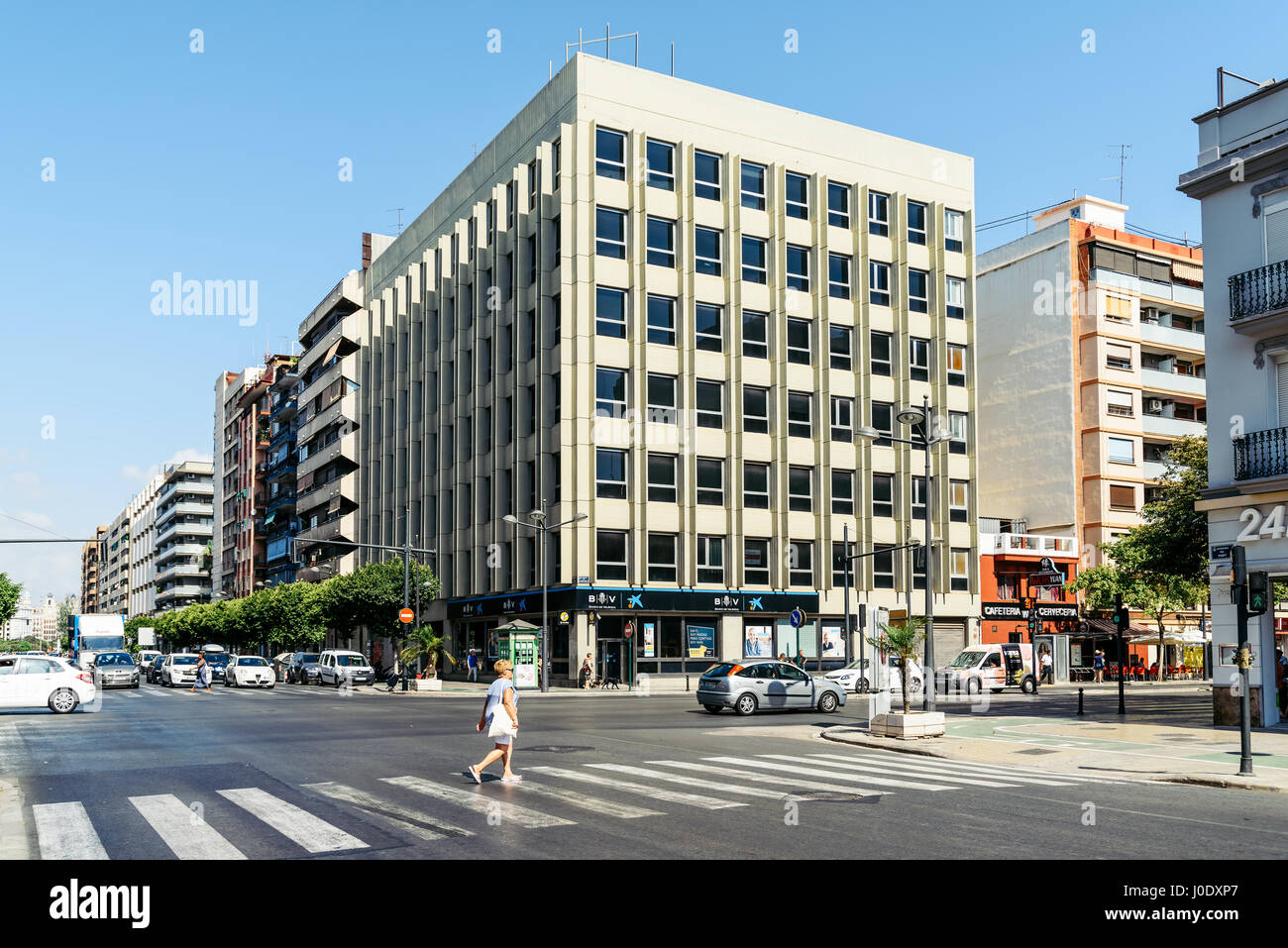 VALENCIA, SPAIN - AUGUST 01, 2016: People Walking Downtown Valencia ...