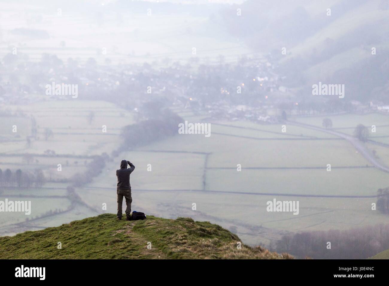 Sunrise on Mam Tor , near Castleton , Peak District , Derbyshire. View ...