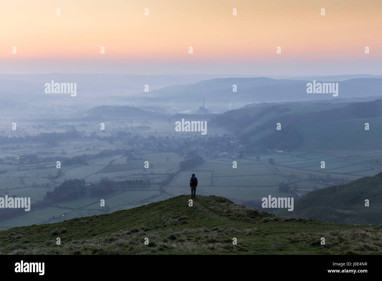 Sunrise on Mam Tor , near Castleton , Peak District , Derbyshire. View ...