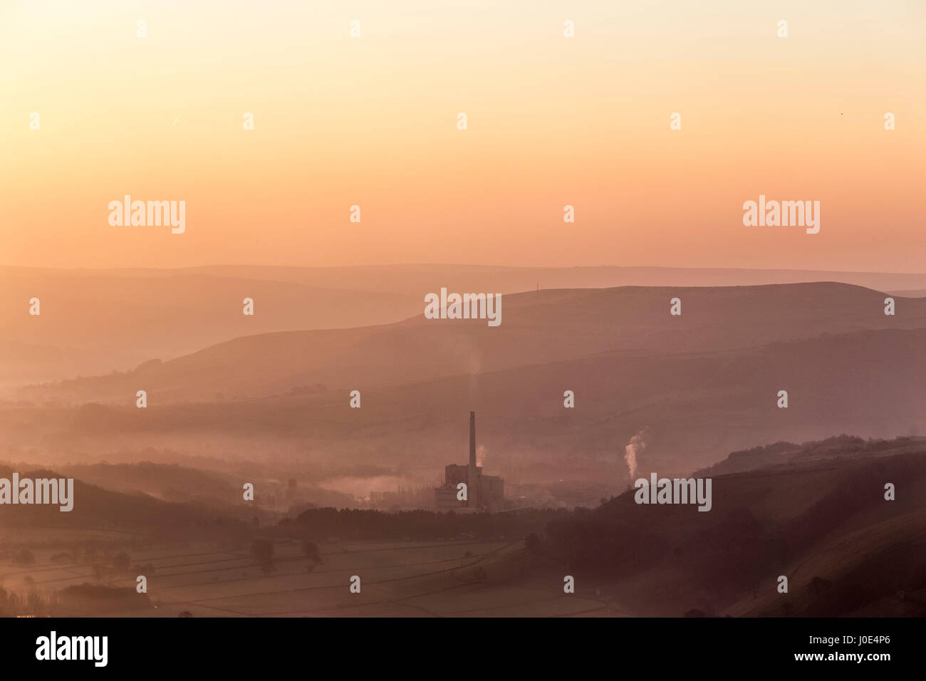 Sunrise on Mam Tor , near Castleton , Peak District , Derbyshire. View ...