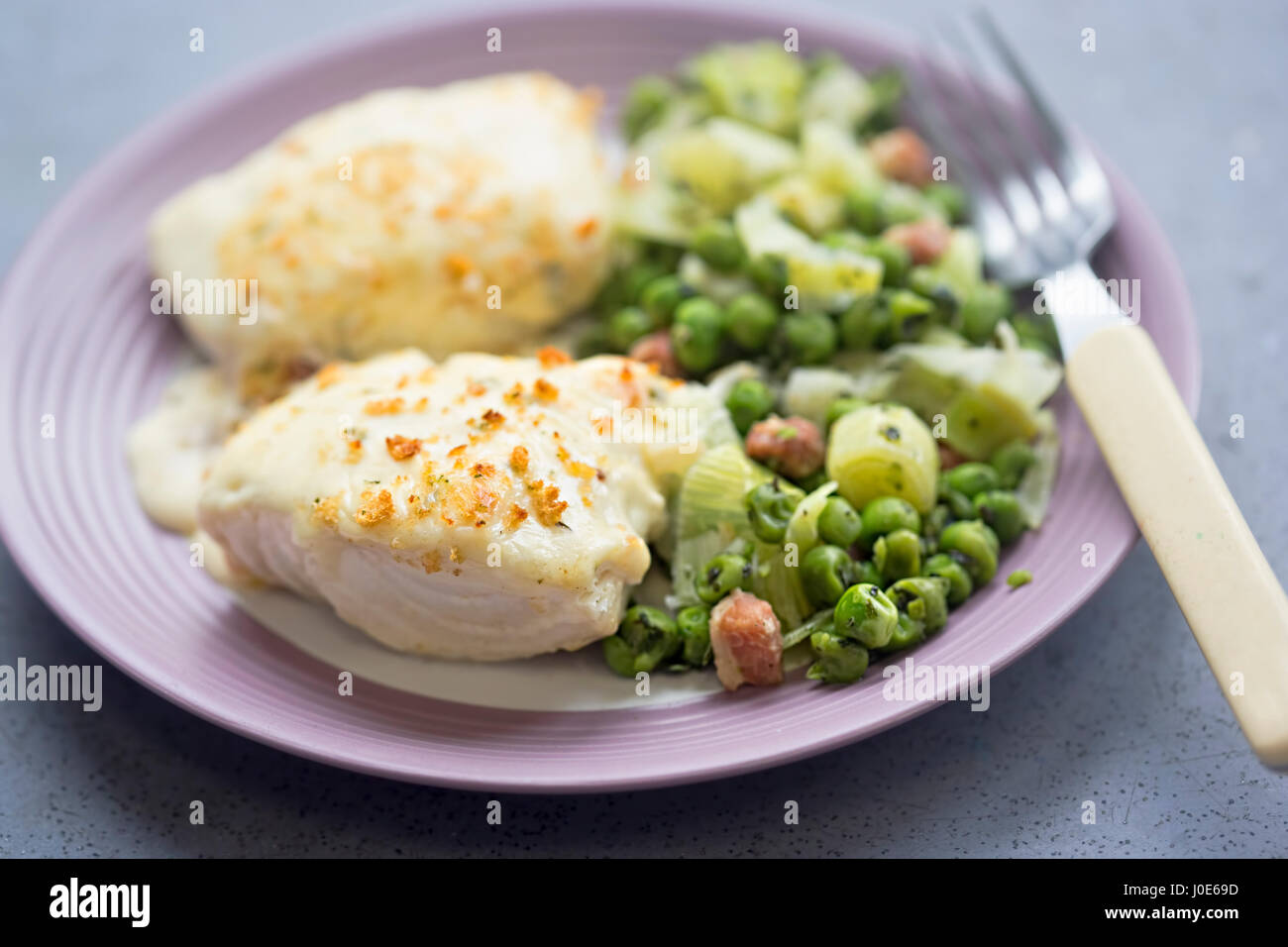 Cod in cheddar sauce hi-res stock photography and images - Alamy