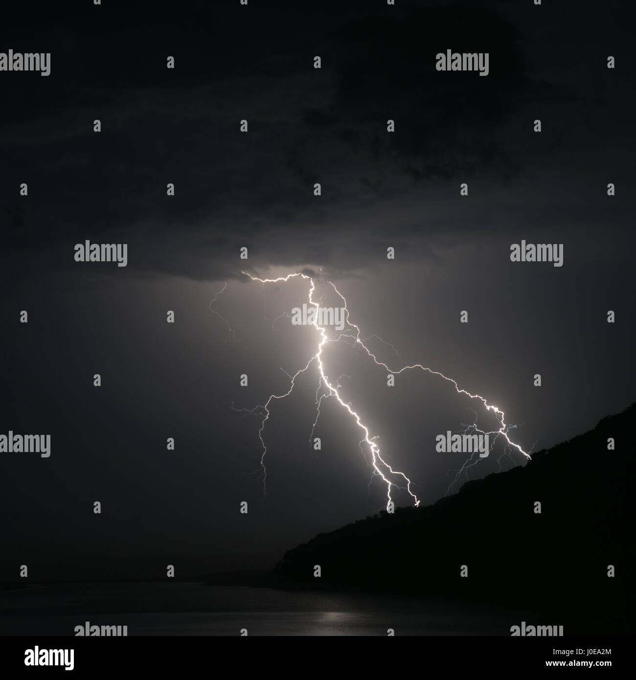 Lightning sea hi-res stock photography and images - Alamy