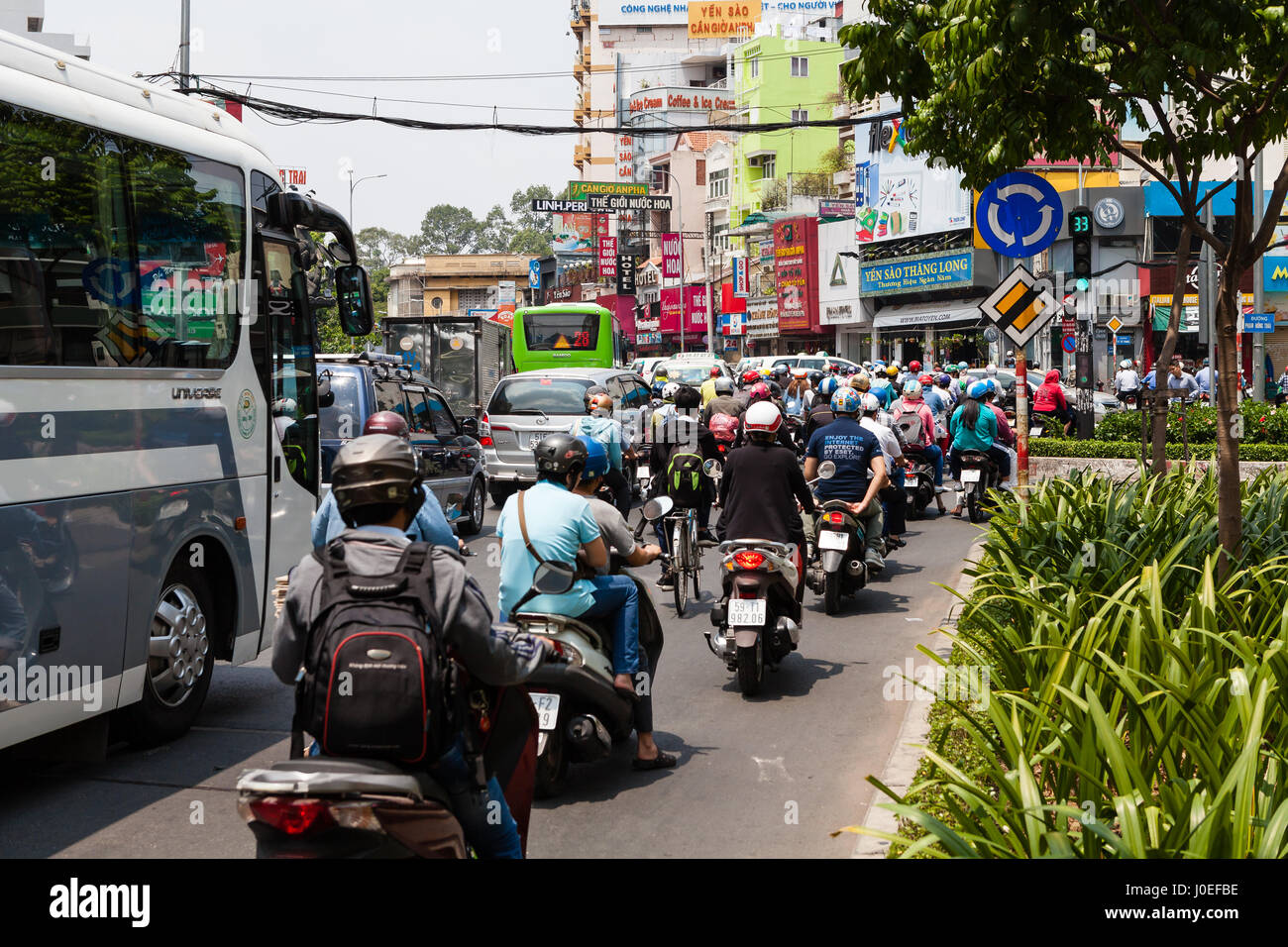 Vietnamese traffic jam hi-res stock photography and images - Alamy