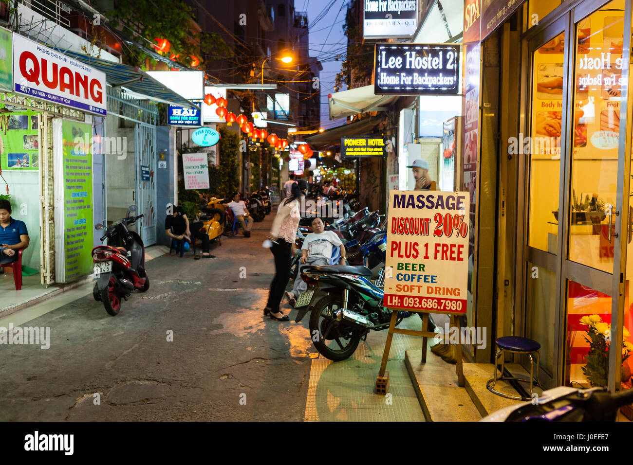 Vietnam night life hi-res stock photography and images - Alamy