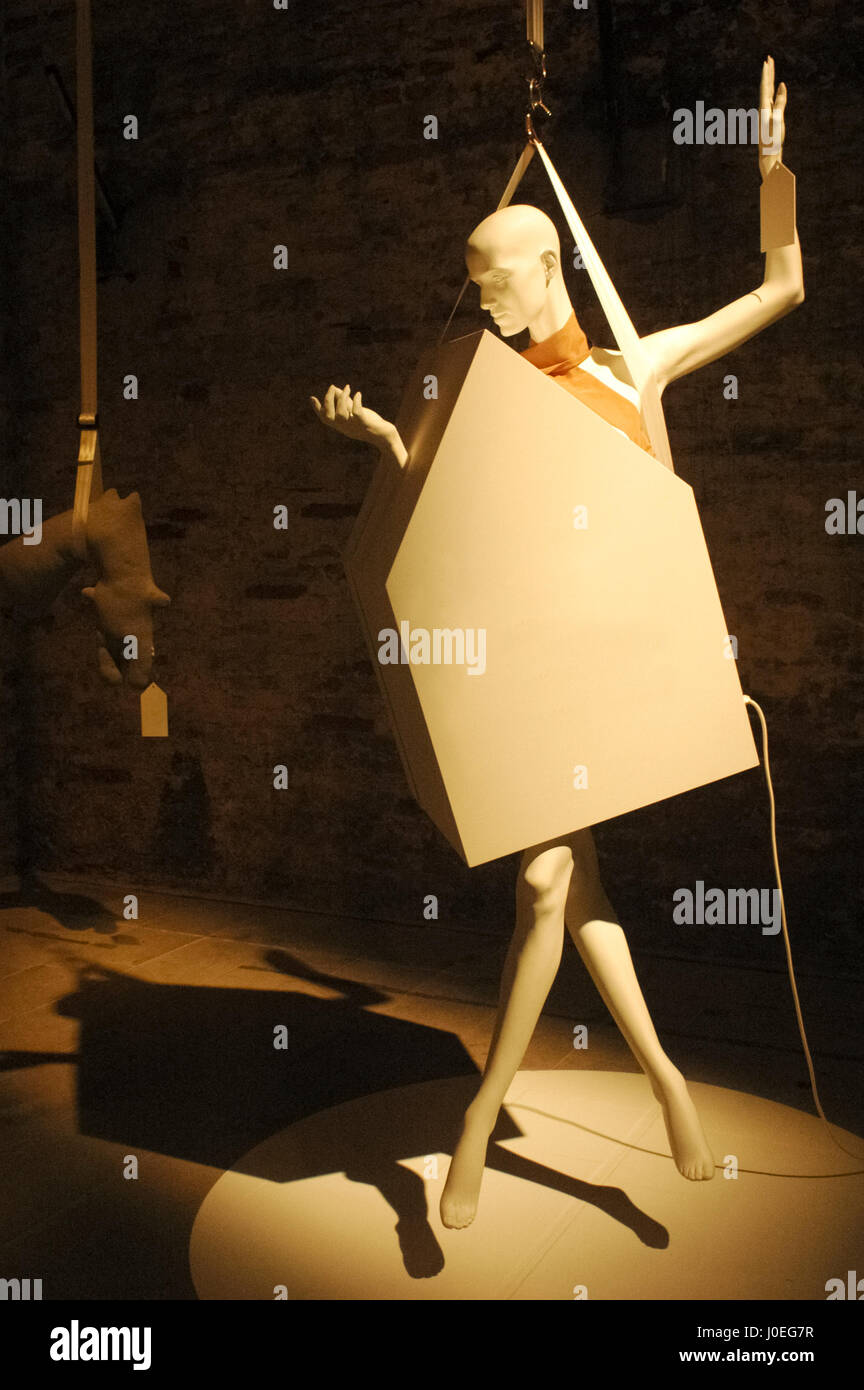 Hanging dummies hi-res stock photography and images - Alamy