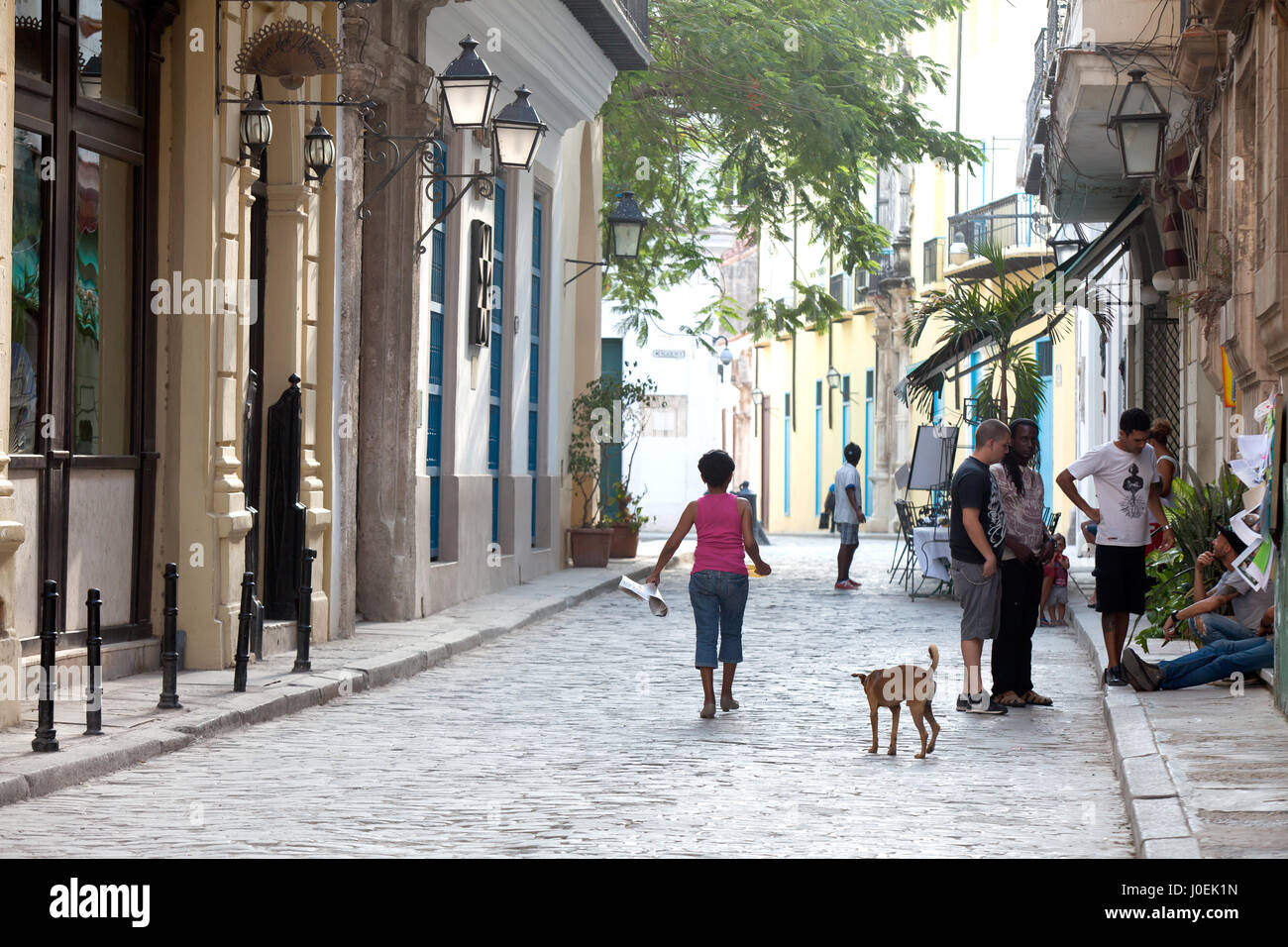 Havana neighborhood hi-res stock photography and images - Alamy