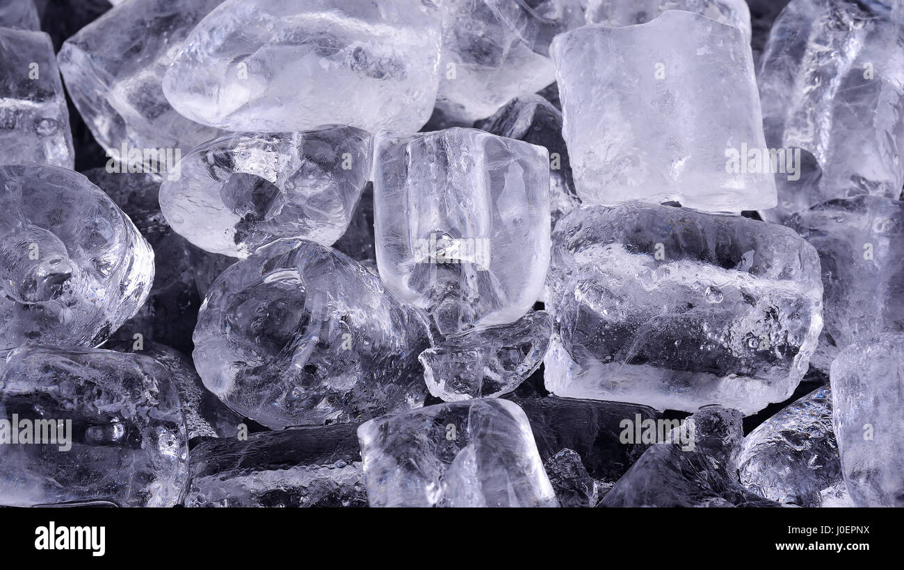 Ice cubes background Stock Photo - Alamy