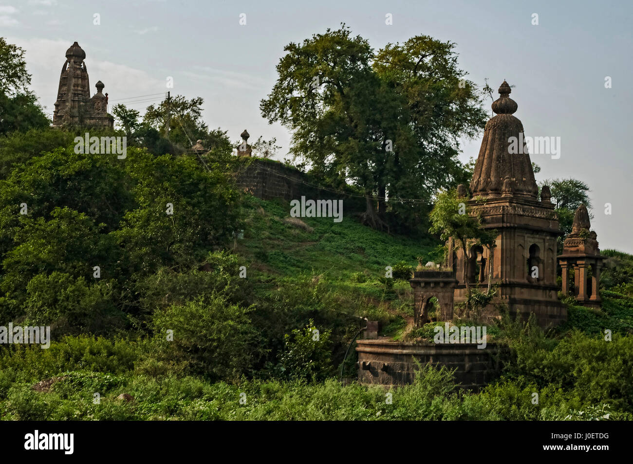 Temple, krishna river, satara, maharashtra, india, asia Stock Photo - Alamy