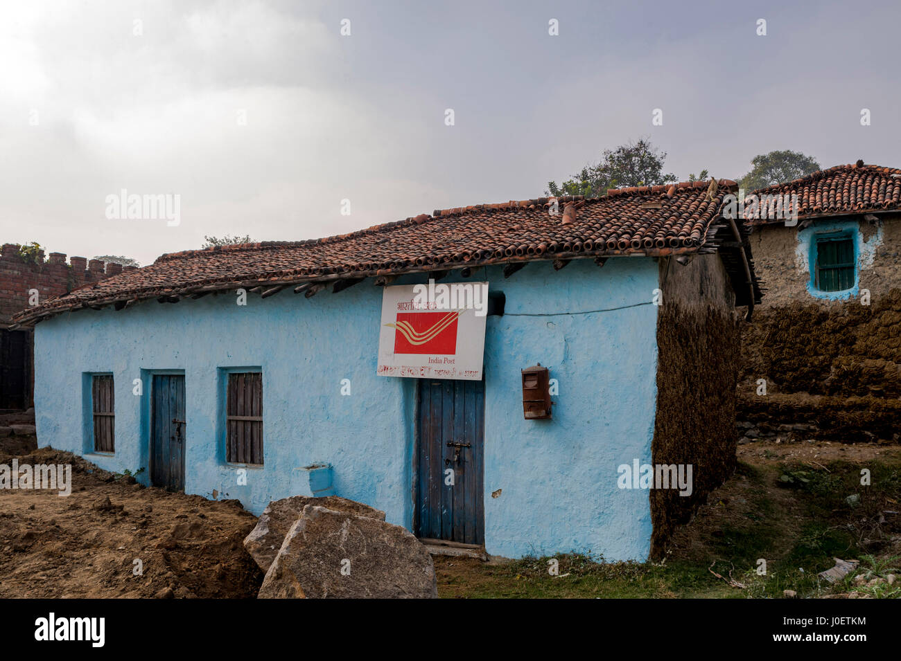 Post office india village hi-res stock photography and images - Alamy