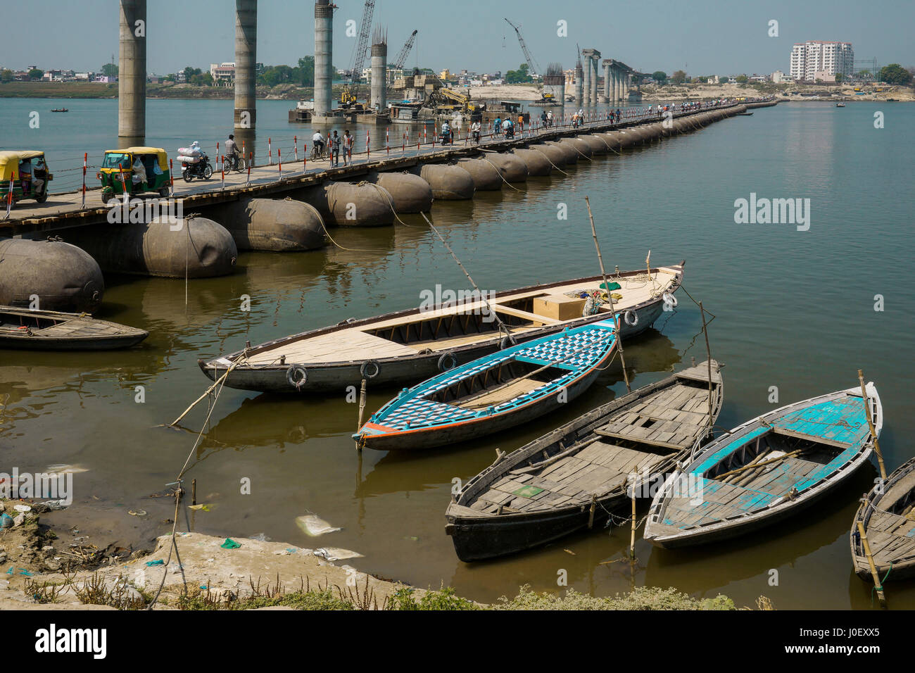 Bridge, river ganga, varanasi, uttar pradesh, india, asia Stock Photo ...