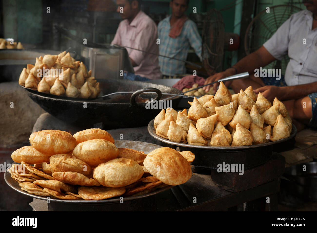 Samosas Stall High Resolution Stock Photography and Images - Alamy